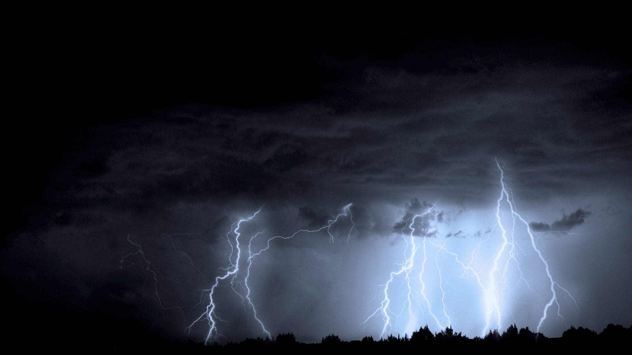 Storm Damage Signs: Safeguard Your Houston Home's Foundation